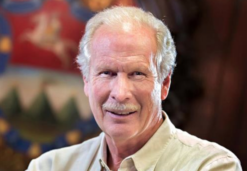 Álvaro Arzú y sus perfiles en redes en busca de la reelección