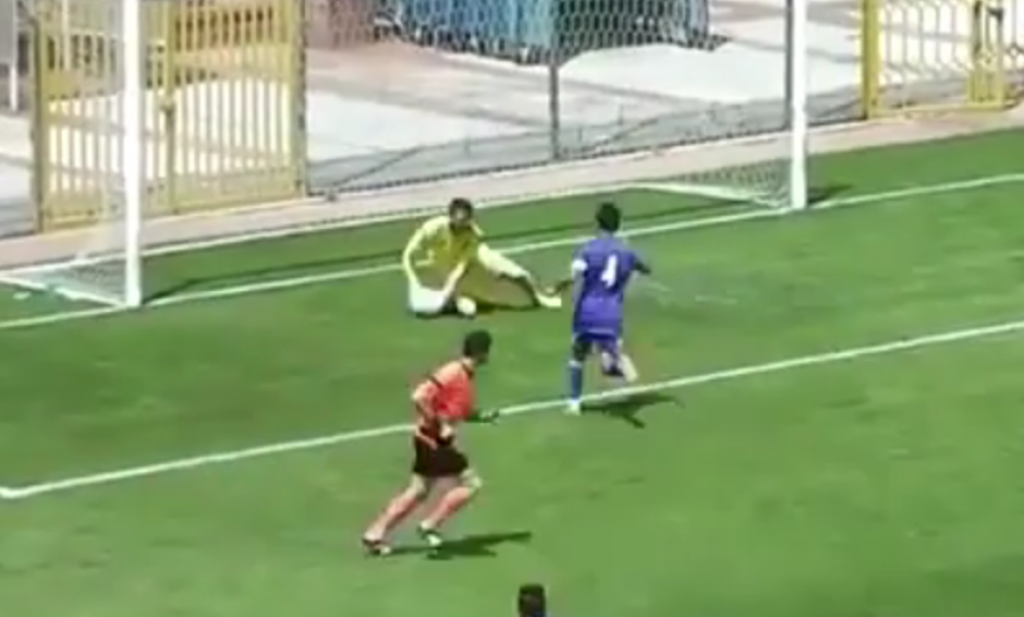 El autogol más extraño y ridículo en el fútbol de Turquía